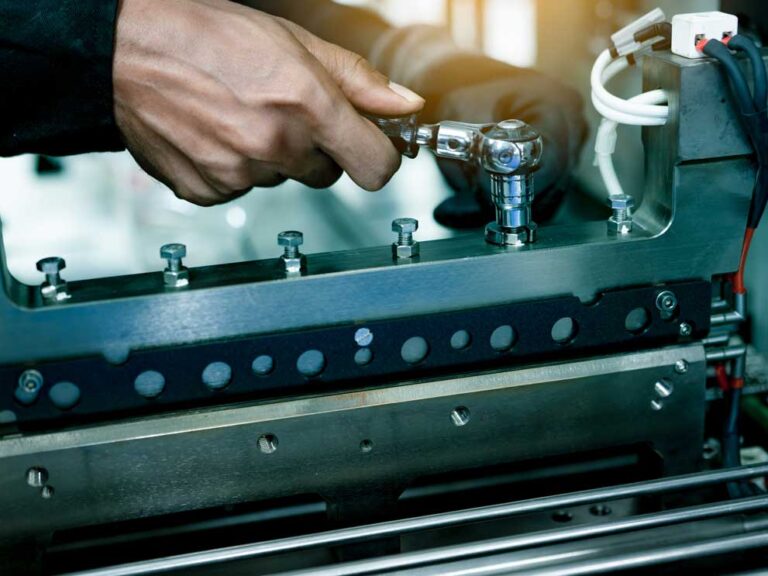 3 Key Benefits of Mobile Work Order Management for MRO - RFgen